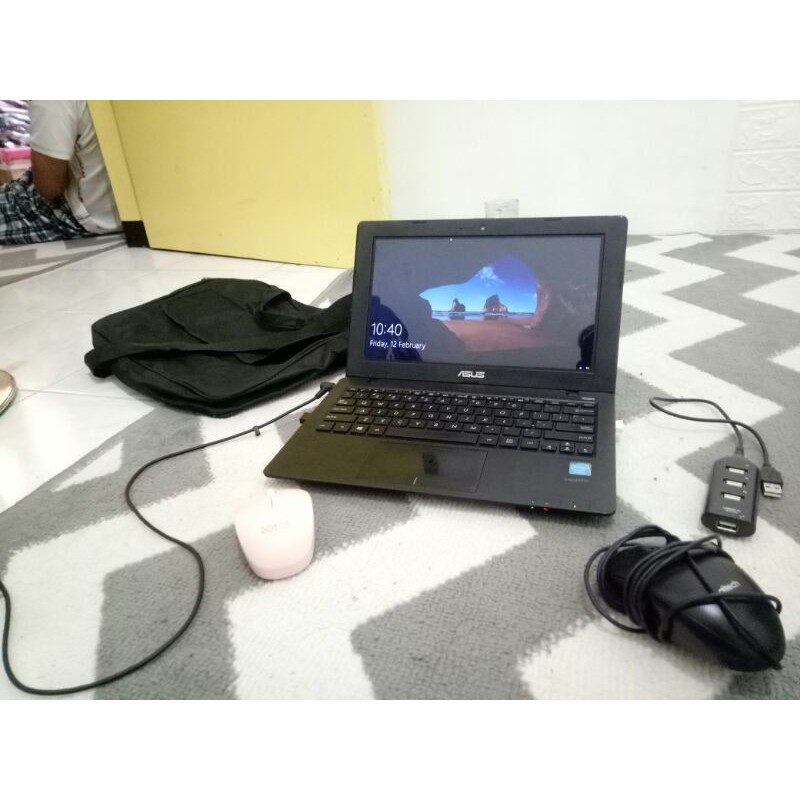 Jual asus x200m | Shopee Indonesia