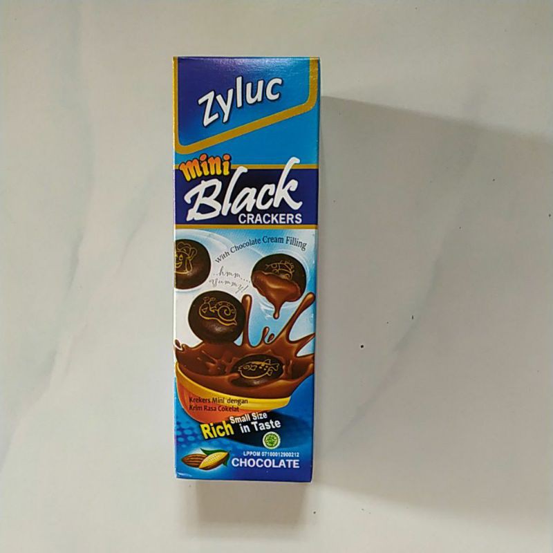 Jual Zyluc Mini Black Crackers filled Chocolate Cream 45g Jajanan ...