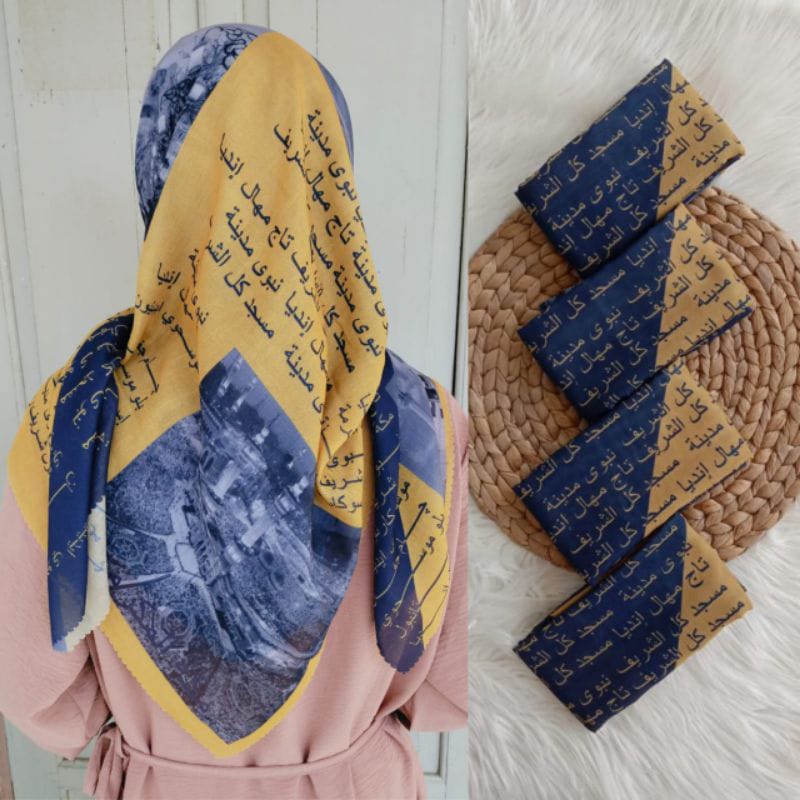 Jual HIJAB SEGI EMPAT MOTIF KORAN ARAB LASER CUT MOTIF KH1173 // HIJAB ...