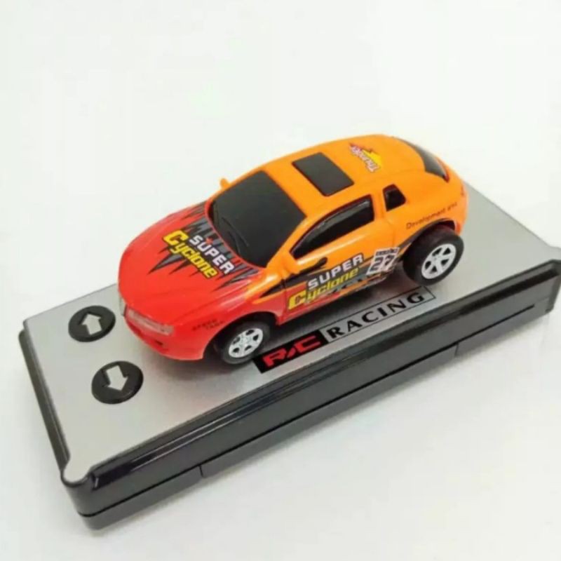 Jual Mobil Remote Control Mini RC Car 2.4 GHz Dalam Kemasan Kaleng ...