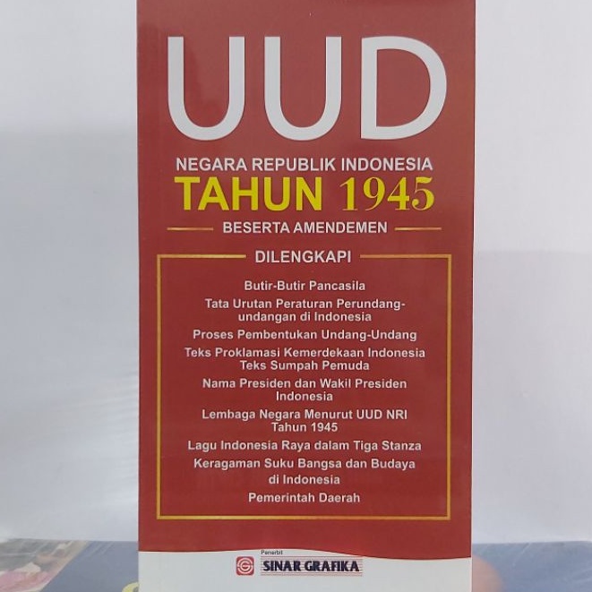 Jual UUD Negara RI Tahun 1945 beserta Amandemen | Shopee Indonesia