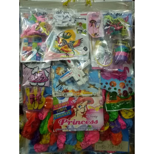Jual MAINAN HADIAH CABUTAN HADIAH BALON DAN MAINAN ISI 80 PC HARGA ...