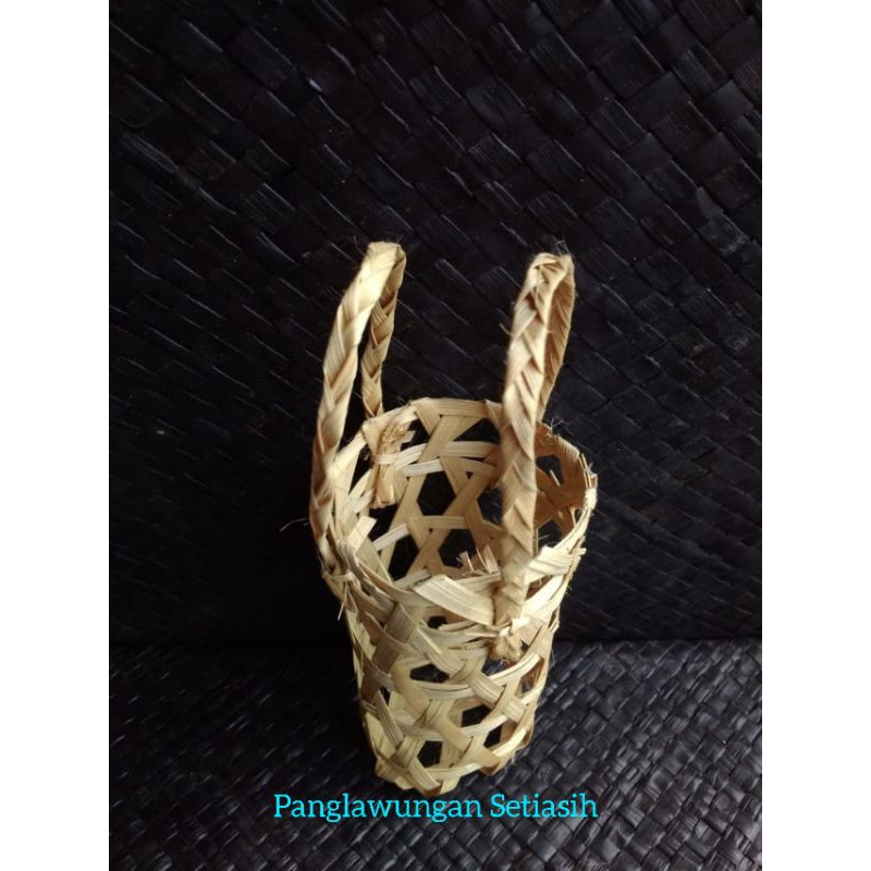 Jual Anyaman bambu botol mini 5x12 | Shopee Indonesia