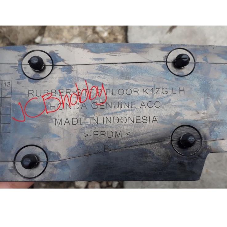 Jual Dijual Murah EBA Panel Step Floor Karpet PCX 160 2021 original AHM ...