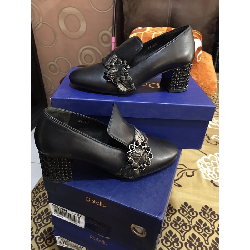 Jual perlove sepatu rotelli | Shopee Indonesia