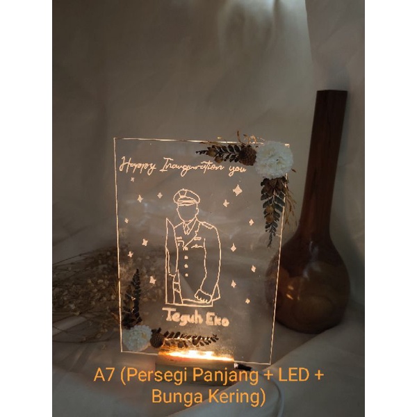 Jual Kado Akrilik Custom ukuran A5 (21x15cm) | Shopee Indonesia