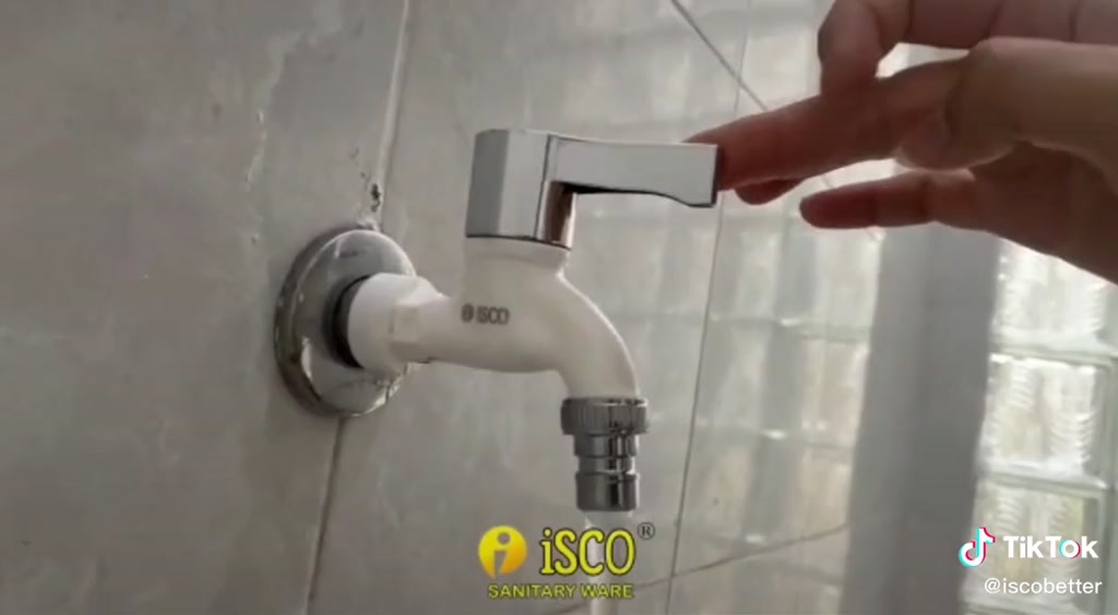 Jual Keran Air Tembok Taman 1/2 dan 3/4 Inch PVC Kran Plastik Warna 1/2 ...