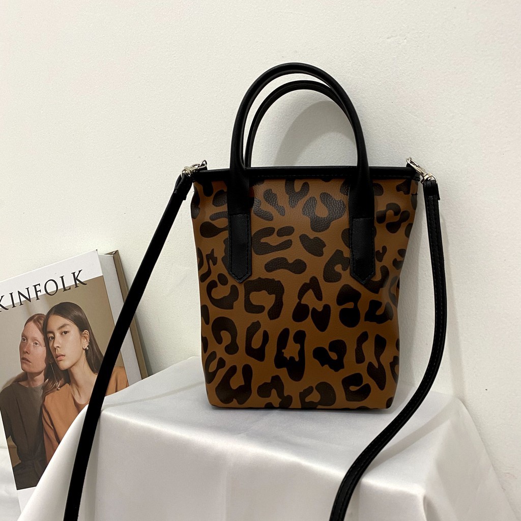 Jual MOTIF MACAN | Shopee Indonesia