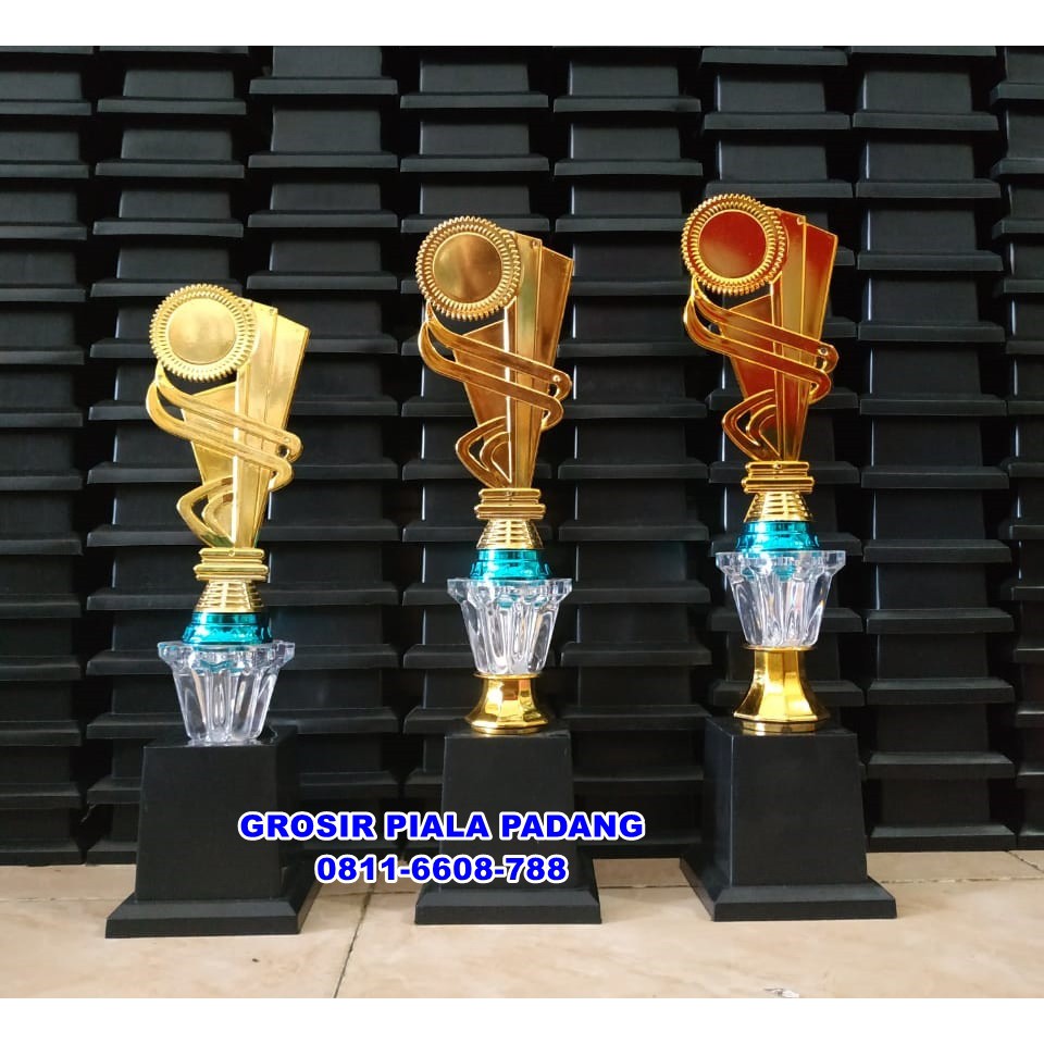 Jual PIALA/TROPHY CUP KRISTAL FREE STICKER COSTUM UNTUK LOMBA MTQ ...