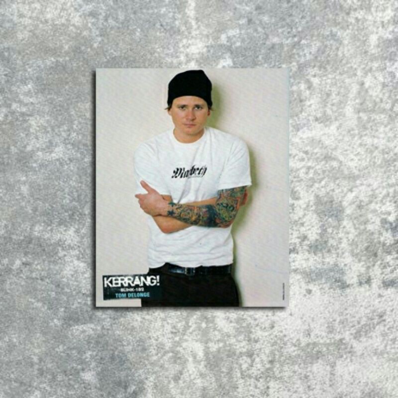 Jual Poster Tom Delonge | Shopee Indonesia