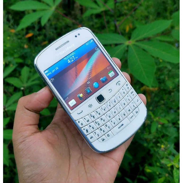 Jual Hp jadul Blackberry Bold 9900 Dakota original normal hp unik hp ...
