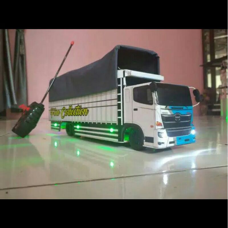 Jual MINIATUR TRUK HINO 500 TRONTON ENGKEL REMOTE CONTROL, TERPAL ...