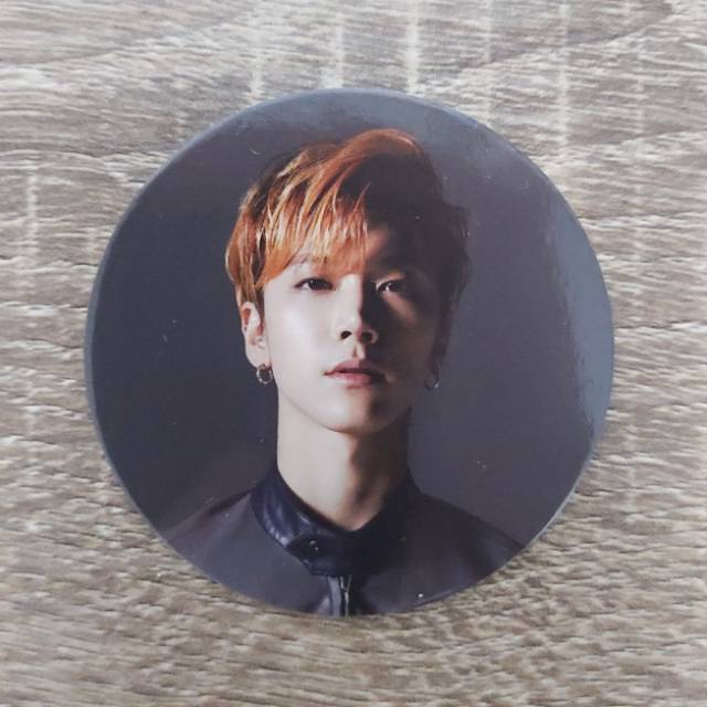 Jual WAYV TAKE OFF CIRCLE CARD/CC TEN | Shopee Indonesia