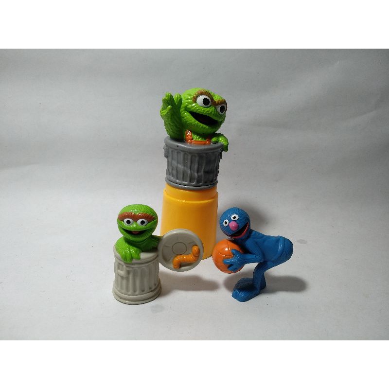 Jual Sesame Street Workshop Oscar Cacing Worm Ulat Maggot Belatung ...