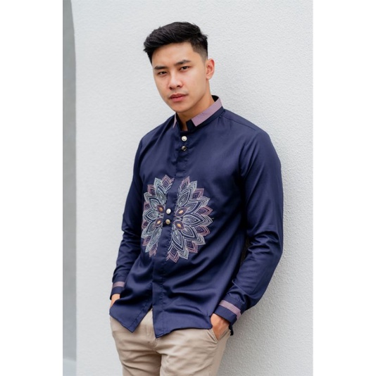 Jual Kemeja Bordir Pria NUC.ID Komar 03 (Navy) | Shopee Indonesia