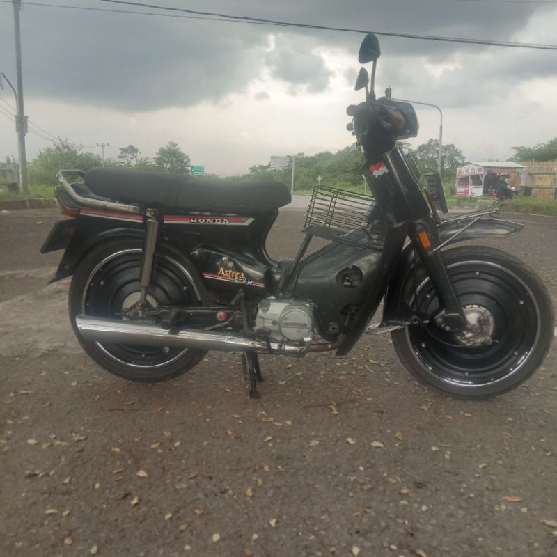 Jual Penutup velg motor/ wheeldop ring 17 (bonus baut) | Shopee Indonesia