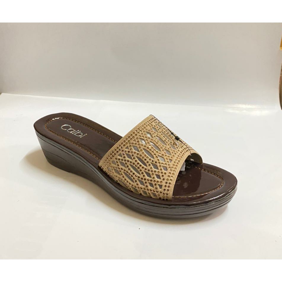 Jual Sandal Wanita Calbi Rsx 1824 (Krem) | Shopee Indonesia