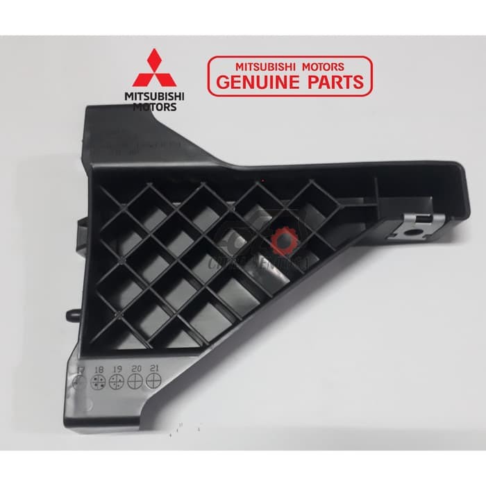 Jual BRACKET HEADLAMP KANAN XPANDER / BRACKET,HEADLAMP,RH 8301D240 ...