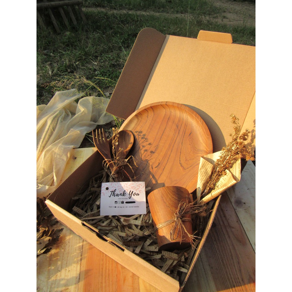Jual Hampers Lebaran Piring Kayu Estetik Gift Box Wedding Gift Kado ...