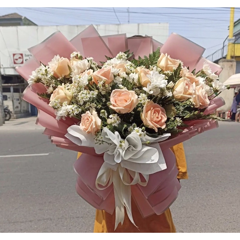 Jual buket bunga mawar segar / frash rose bouquet / bucket murah ...