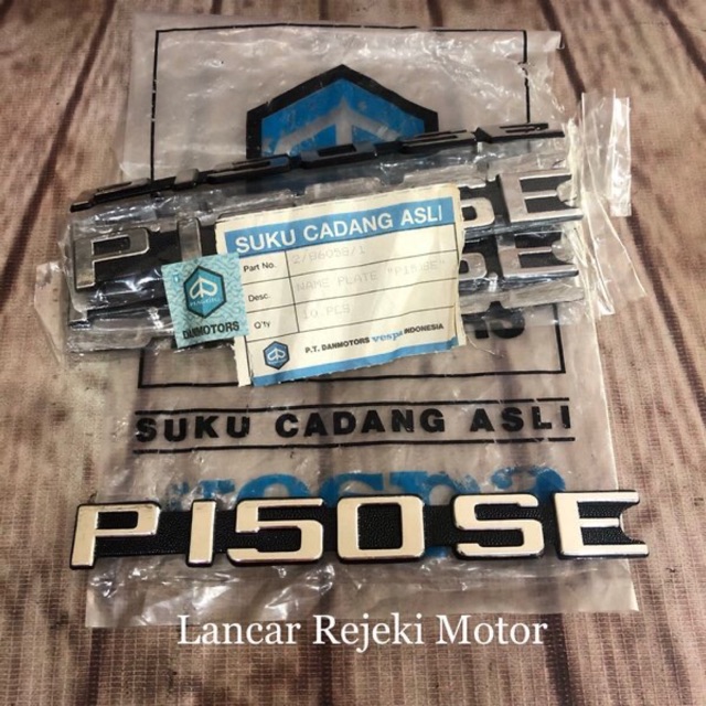 Jual Emblem Vespa P150 SE Strada P 150 SE Original Danmotor Biru ...