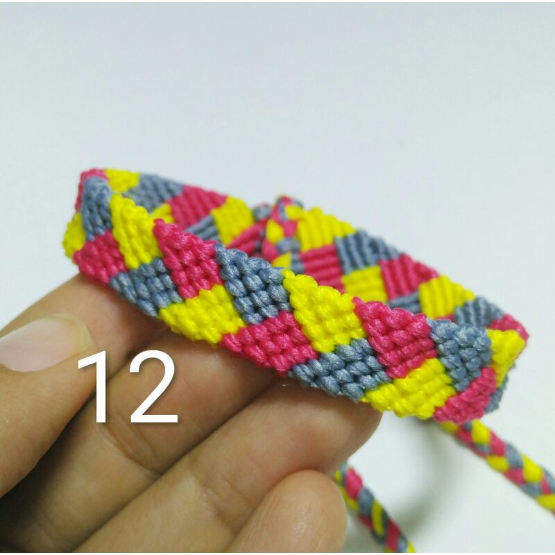 Jual Macrame bracelet / gelang macrame 08 | Shopee Indonesia