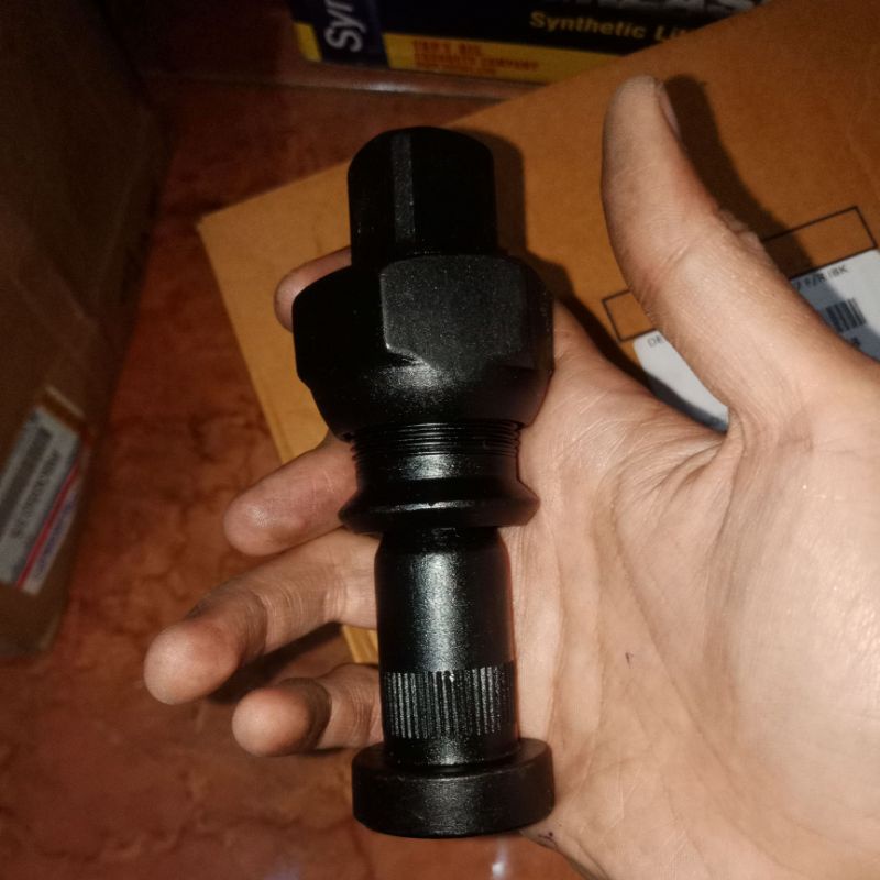 Jual baut roda belakang hino lohan/suri/jumbo hub bolt | Shopee Indonesia