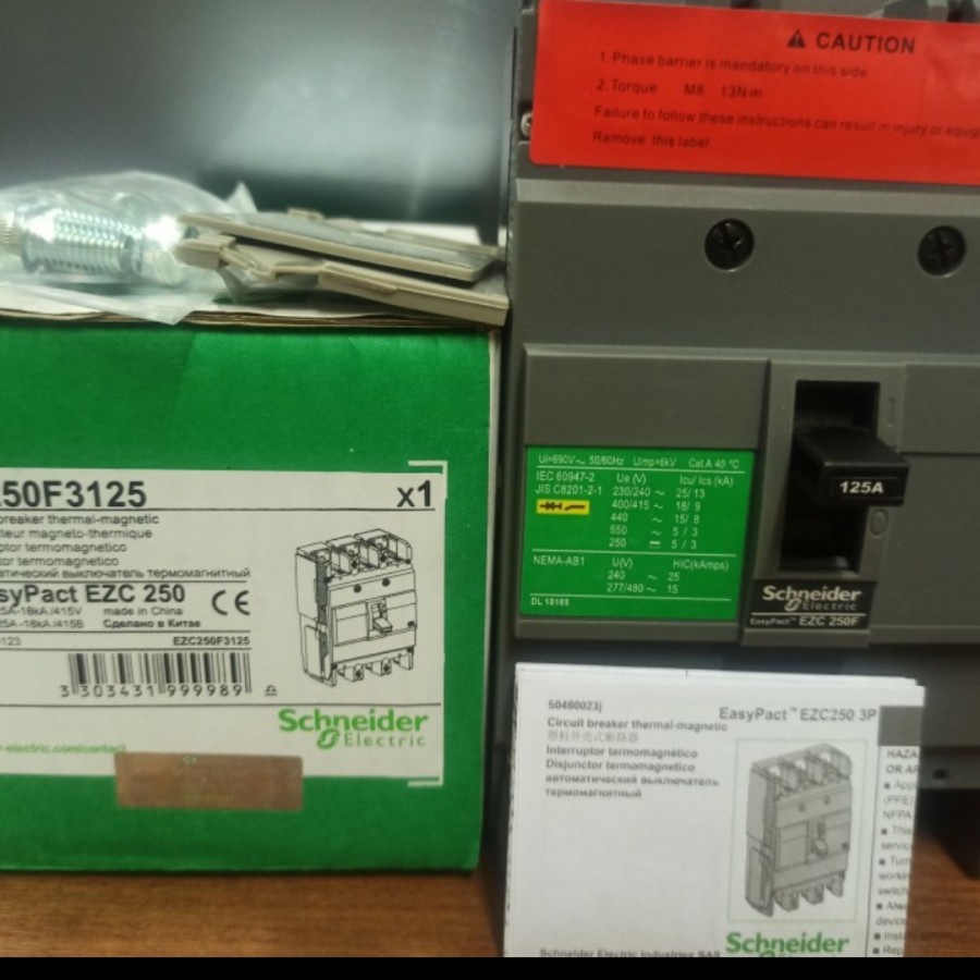 Jual MCCB Breaker Schneider Elektrik EZC250F 3P 125A 3phase 125 A EZC250F3125 | Shopee Indonesia