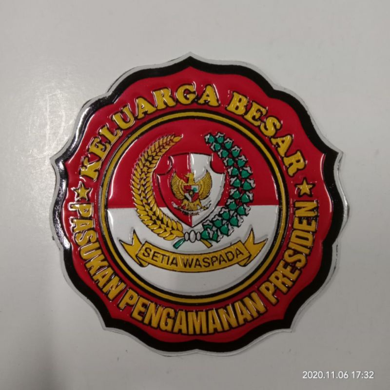 Jual Stiker Embos Besar Stiker Keluarga Besar Paspampres Merah putih ...