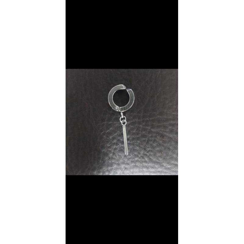 Jual ANTING COWOK KOREA BTS/ANTING JEPIT/ANTING HITS | Shopee Indonesia