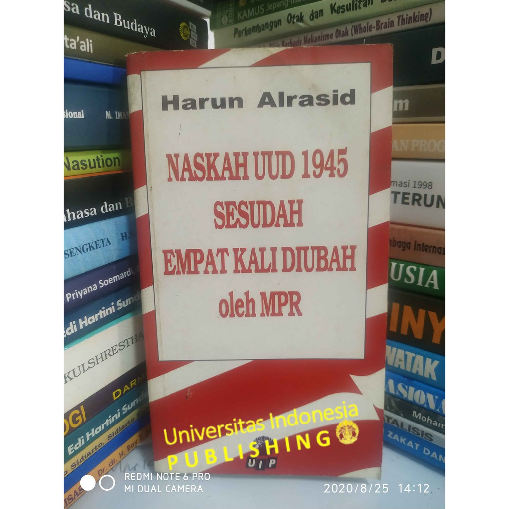 Jual Naskah UUD 1945 Sesudah Empat Kali Diubah Oleh MPR | Shopee Indonesia