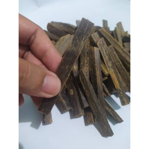 Jual Kayu Gaharu Buaya Grade A Super Buhur/Bukhur/Bakhoor Kwalitas Terbaik Agarwood Bouya 1000% ...