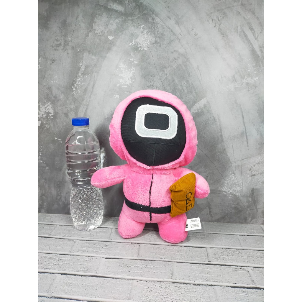 Jual Boneka Squid Game Viral Boneka Squid Game Misterious man SNI ...
