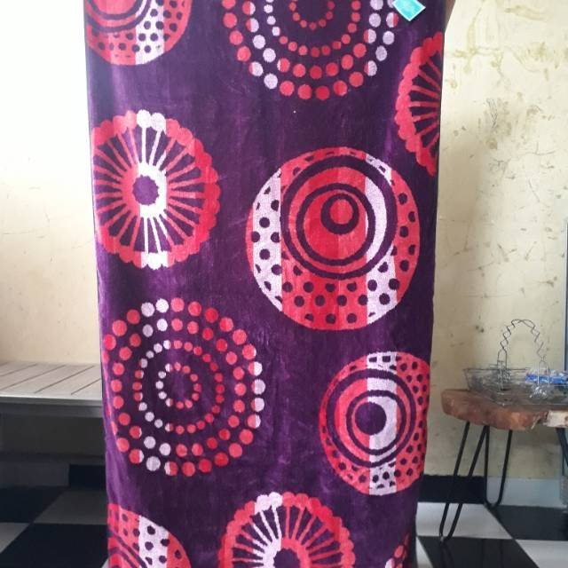 Jual Handuk tebal dan besar 150 x 80 cm | Shopee Indonesia