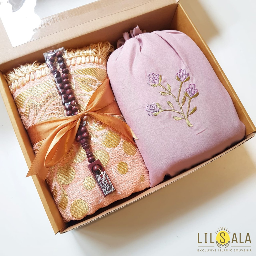 Jual [BARMU] HAMPERS LEBARAN WANITA IDUL FITRI MUKENA DAN SAJADAH TURKI ...