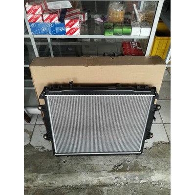 Jual Radiator Toyota Inova Innova Fortuner Hilux diesel manual | Shopee ...