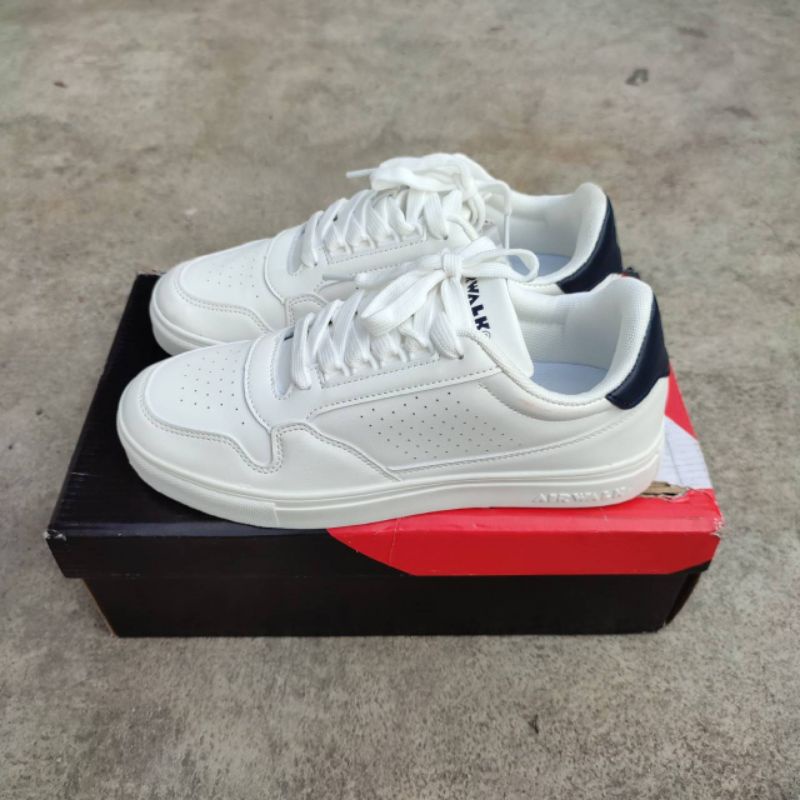 Jual Airwalk Milo "White/Navy" #bestseller | Shopee Indonesia