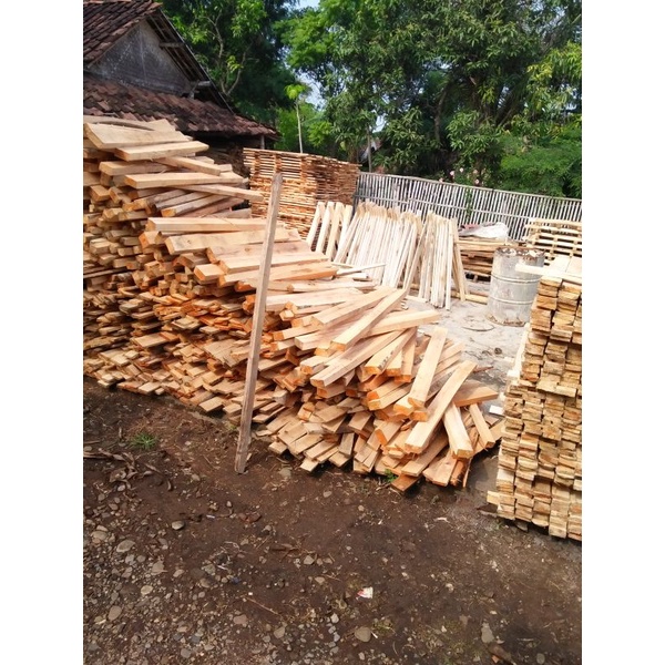 Jual Kayu Pallet Albasia Batangan / packing/ peti / papan Panjang 100 ...