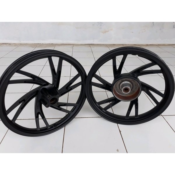 Jual velg velek racing suzuki skywave atau suzuki hayate mulus second ...