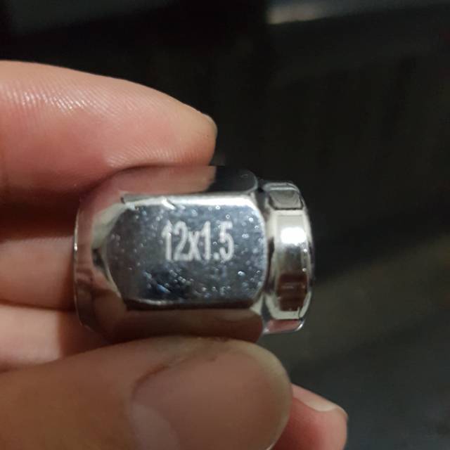 Jual Mur Baut Velg Ban Mobil Lug Nut Fujita Pendek Ukuran 19x12x1.5 ...