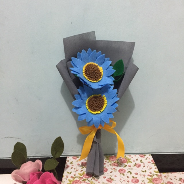 Jual Bucket bunga matahari biru flanel | Shopee Indonesia