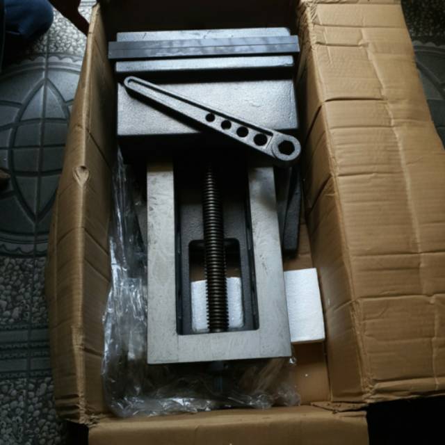 Jual catok/ragum putar ukuran 12in body besar | Shopee Indonesia