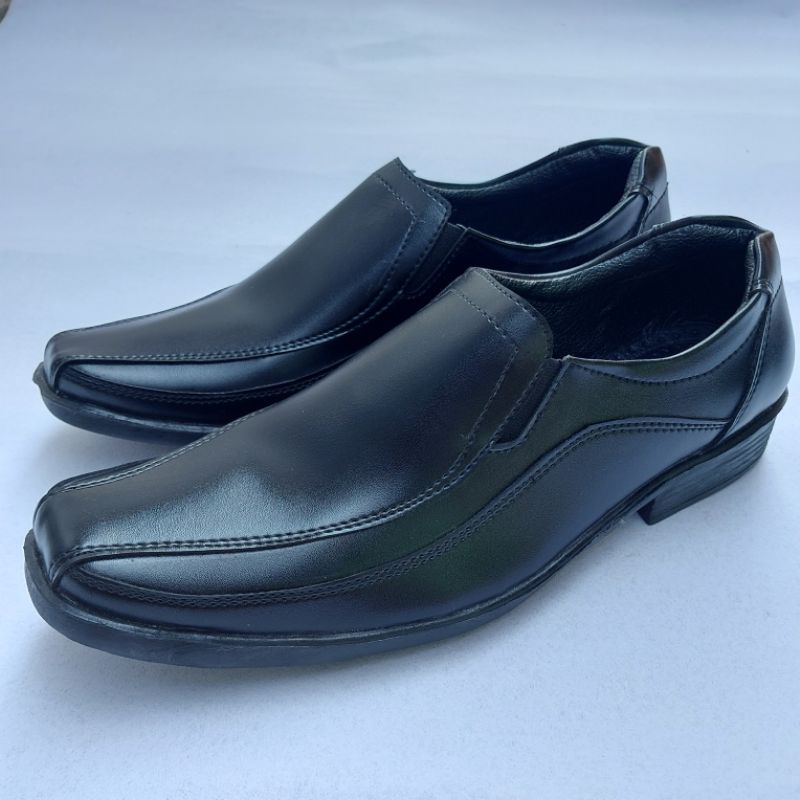 Jual Sepatu Pantofel Hitam Pria Formal Kantor Premium | Shopee Indonesia