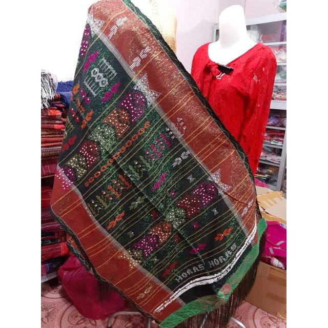 Jual ULOS SADUM HIJAU SISI MERAH BERPAYET ULOS BATAK MURAH | Shopee ...