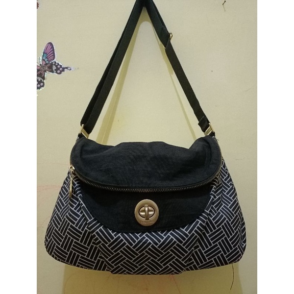 Jual bagalini baggallini bagallini sling bag nilon tas selempang nilon ...