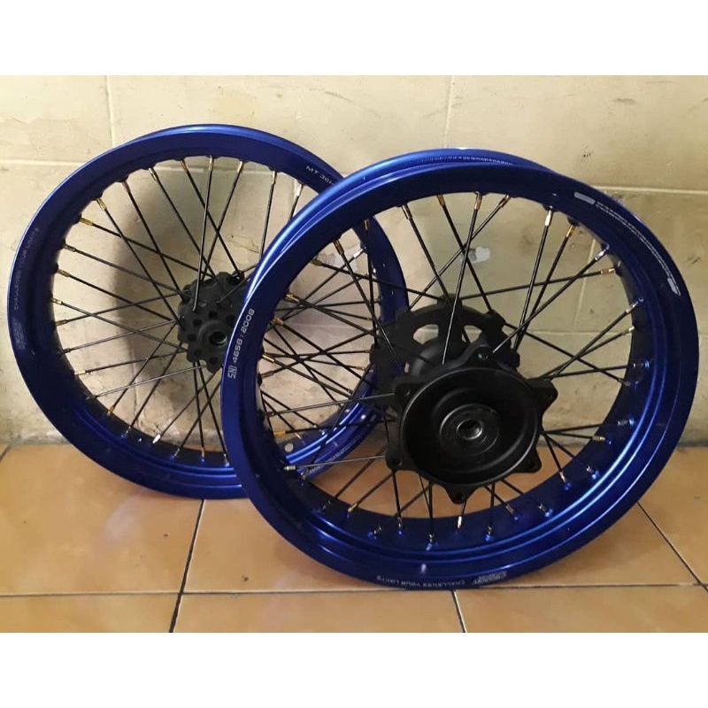 Jual Velg Supermoto WR155 - Velg SCARLET 17 300 350 Tromol EXPEDITION ...