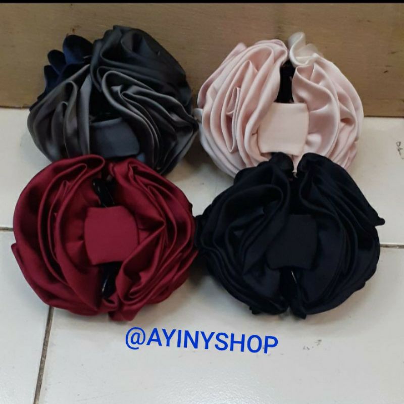 Jual BEST SELLER!! Jepit Cepol Hijab 3Bunga Satin Uk M -Jepit Rambut ...