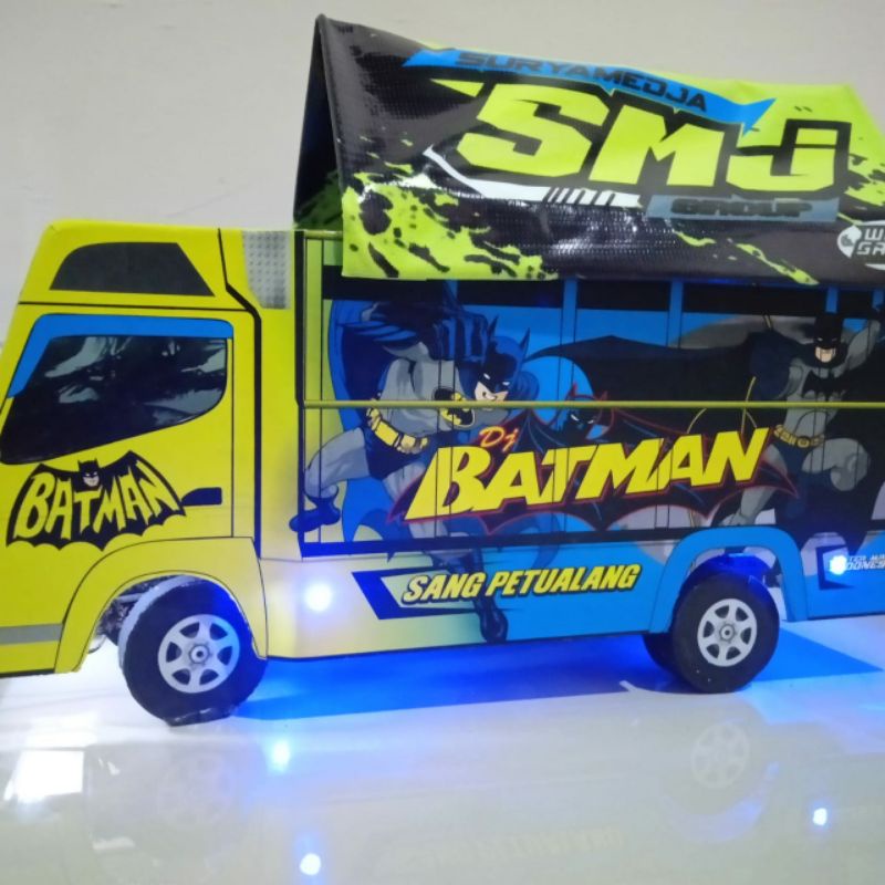 Jual Miniatur Truk lampu Batman | Shopee Indonesia