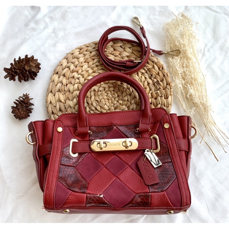Jual coach swagger mini patchwork maroon preloved | Shopee Indonesia