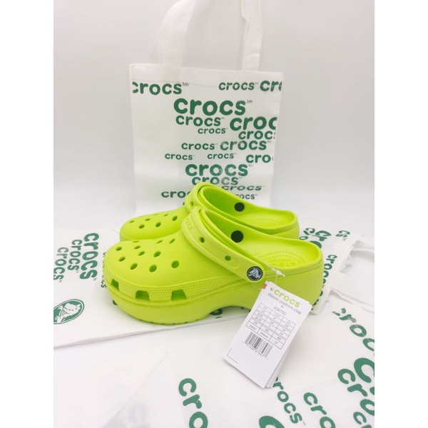 Jual crocs Platform Clog / crocs Classic platform clog / Sandal Wanita ...